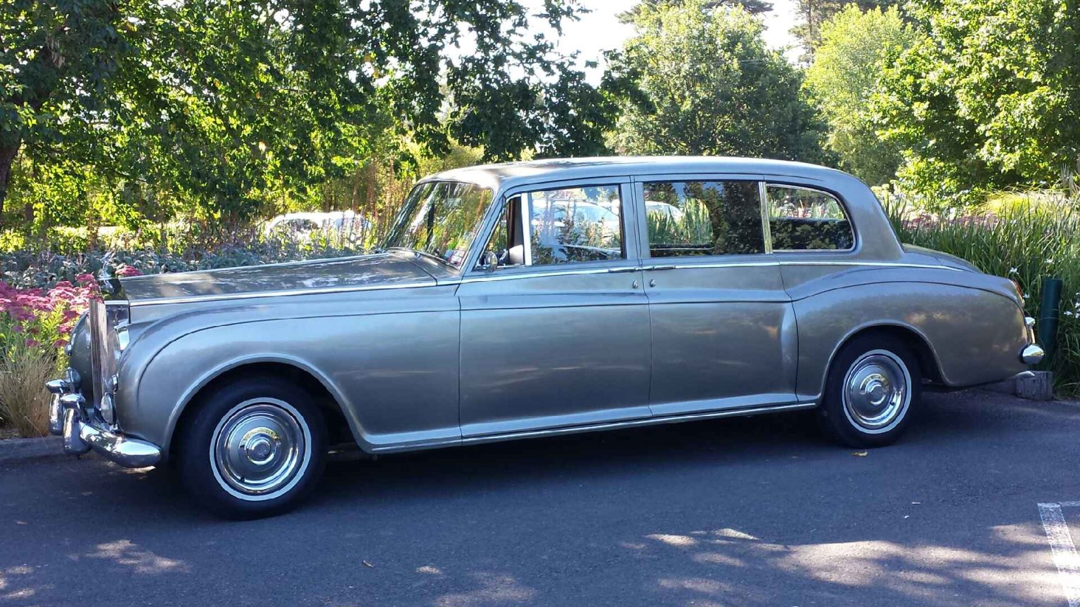 Classic Rolls Royce Wedding Car Melbourne - RSV Limo Hire